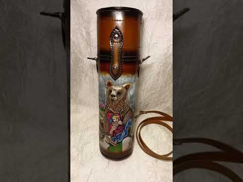 Футляр для термоса. Изделия из кожи. СКСтиль. Видео обзор футляра:  Скоморох и медведь.