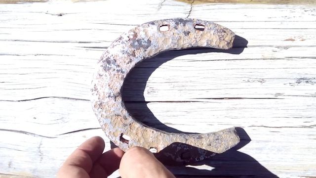 Подкова выбиваю клинья-гвозди и чищу. Часть 3