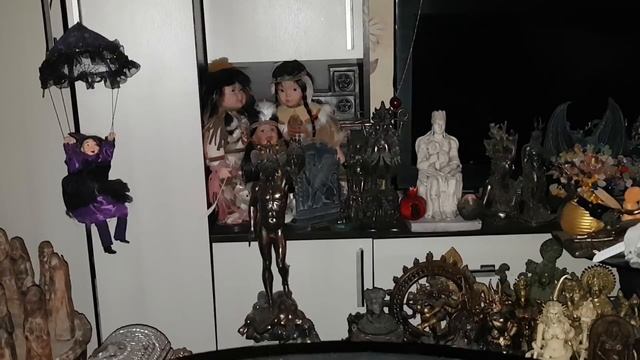 ОТ ЛЮТЫХ СОСЕДЕЙ . для всех . ИНГА ХОСРОЕВА . ВЕДЬМИНА ИЗБА.