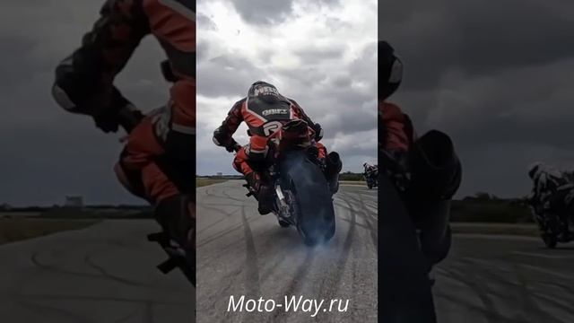 Когда всю зиму практиковал ледовый спидвей! ???
