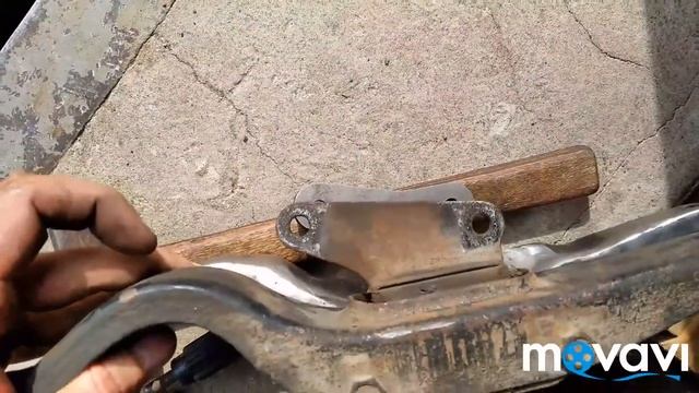 Опора двигателя 3-я от Нивы на ваз 2107.