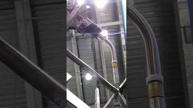 Роботизированная ячейка для сварки небольших изделий