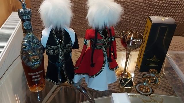 ДАРЫ ИЗ ПРЕКРАСНОЙ ГРУЗИИ . ИНГА ХОСРОЕВА . ВЕДЬМИНА ИЗБА ?