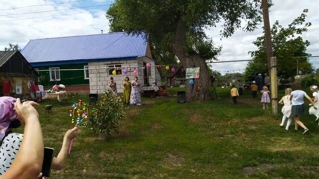 Старые Пичуры Троица 2019 VID 20190616 123821.mp4
