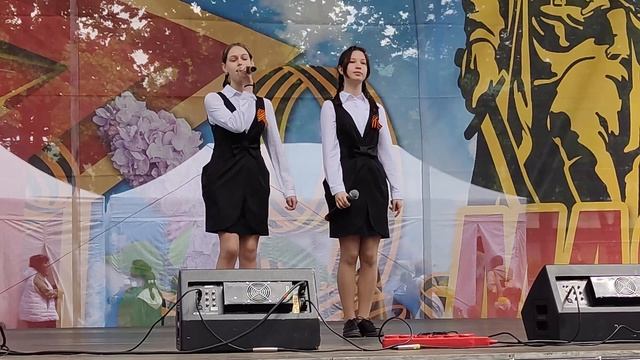 Лопатина Мария & Принцева Юлия - Маки (09.05.2022)