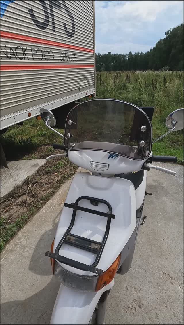 ВЕТРОВИК НА СКУТЕР + ДЕРЖАТЕЛЬ ТЕЛЕФОНА👍🛵 #shorts #скутер #мопед
