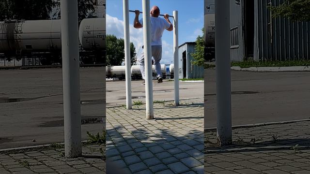 эстафета подтягиваний)))