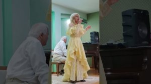 Харьков июнь 2023 Скрипка грає