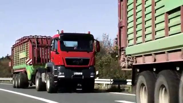 Strautmann Giga-Vitesse Tridem mit MAN
