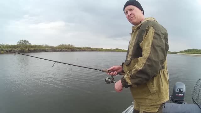 Рыболовные сюжеты . Часть 6