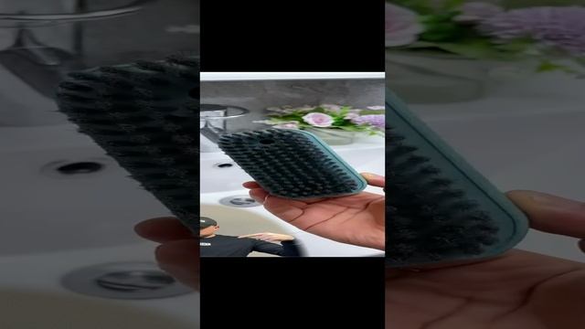 Щетка для мытья посуды универсальная с дозатором для моющего средства #short #shorts