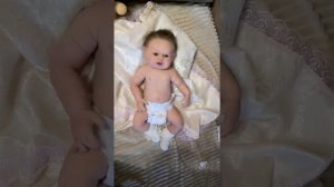 Робот аниматроник силиконовая кукла реборн.mp4