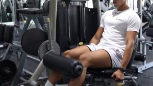 Como realizar CURL de ISQUIOTIBIAL SENTADO en MENOS DE 30 SEGUNDOS