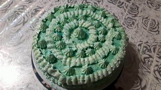 Торт испекла и украсила сама.1.avi