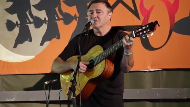 Под музыку Вивальди (муз. В. Берковский, С. Никитин, сл. А. Величанский)