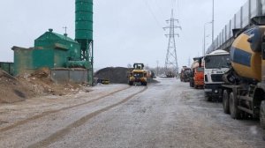 Погрузчик LiuGong CLG 855H в работе на заводе.mp4