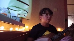 We feel in love in October - girl in red • ukulele cover •