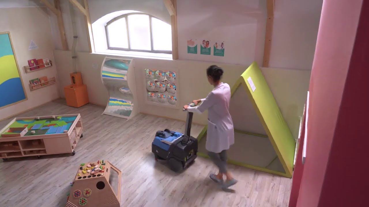 Маленькая небольшая поломойка для уборки небольших помещений - микро райдер GL GxL для клининга КИИТ