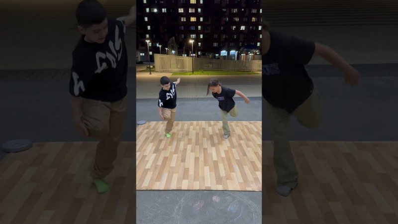 Вечерний джем у дома / Evening jam near home #breaking #bboy #training #hiphop #dancer #hypespinteam