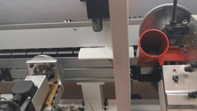 Кромкооблицовочный станок HUAHUA 509R