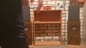 Советские 10ГДШ против широкополосных динамиков Sony и Blaupunkt в необычном аусьическом оформлении