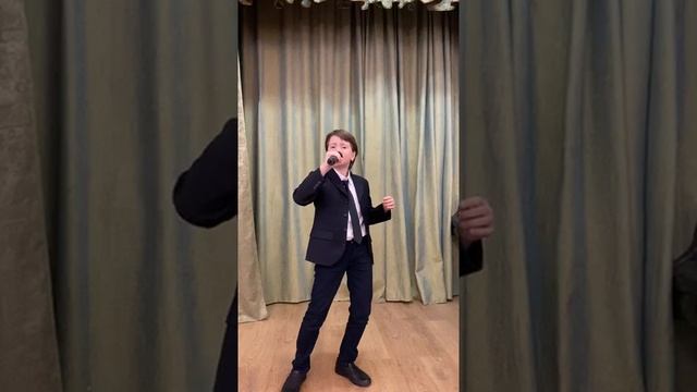Степанов Никитий - Волшебник джаз (Д.Чураков,Э Устинов).mp4
