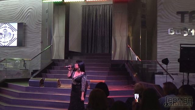 Мила Иконская - Я не играю эту роль