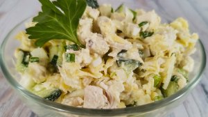 Простой салат из куриного филе с сыром и огурцом