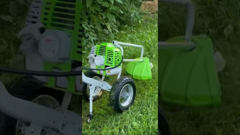 Колесный триммер помогает легко косить траву. Модель REDVERG RD-GB252W
