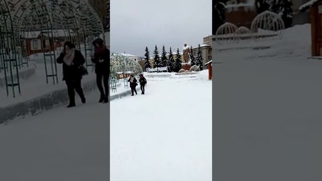 Площадь. 5.2.20..mp4