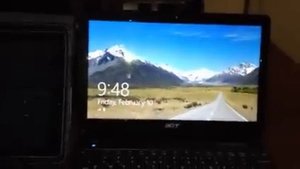 iPad iOS 5 vs. Acer Aspire One 722 Windows 8 Boot Speed