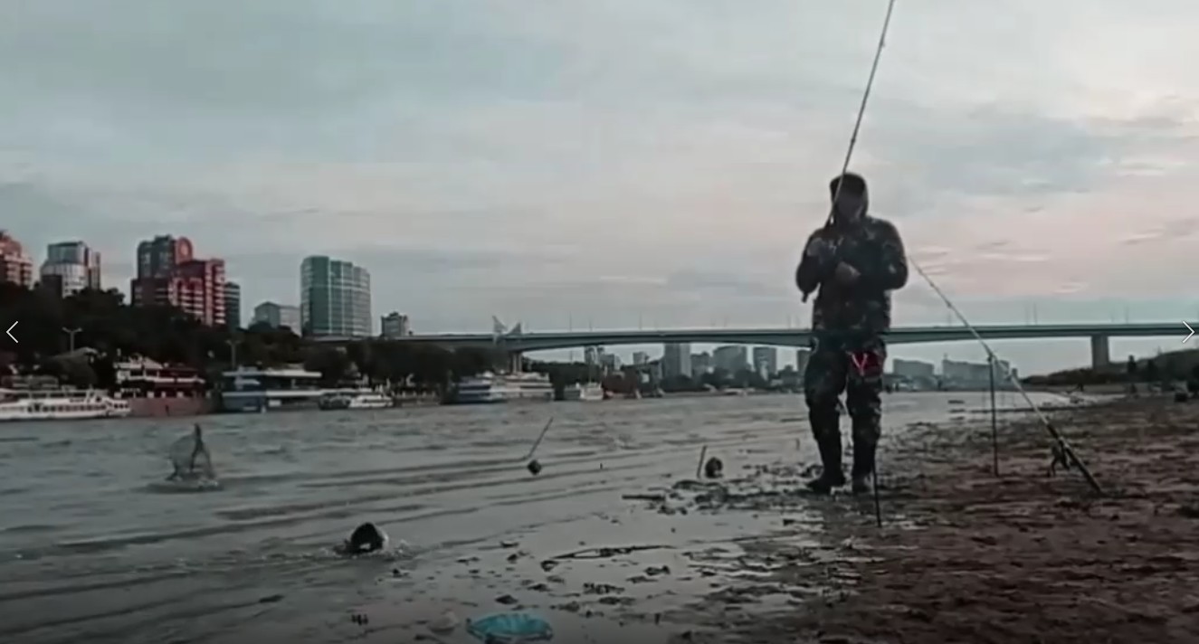Набережная Дона.Сазанчики , Лещ, не  ожиданно Рыбец!