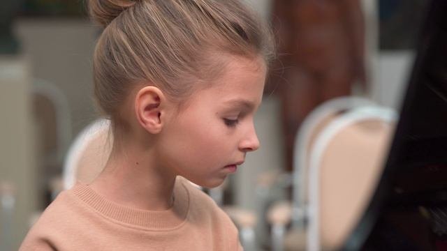 "РАЗГОВОРЧИКИ. На меня никто никогда не строжился". Выпуск №4. Фонд "маленькое КИНО", 2021.