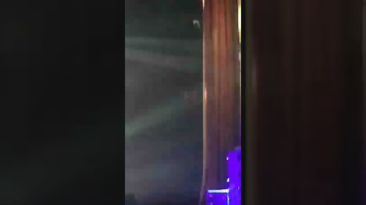 Белые розы небольшой фрагмент Легендарной песни в исполнении Юрия Шатунова