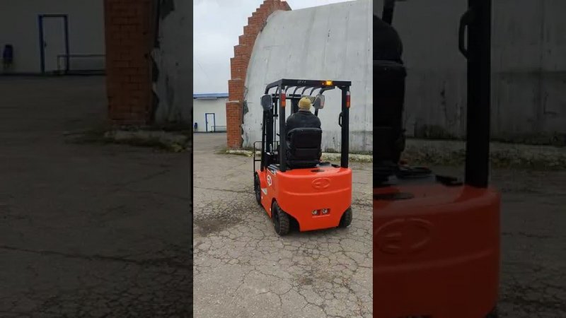 Электропогрузчик EP CPD18F8 3м