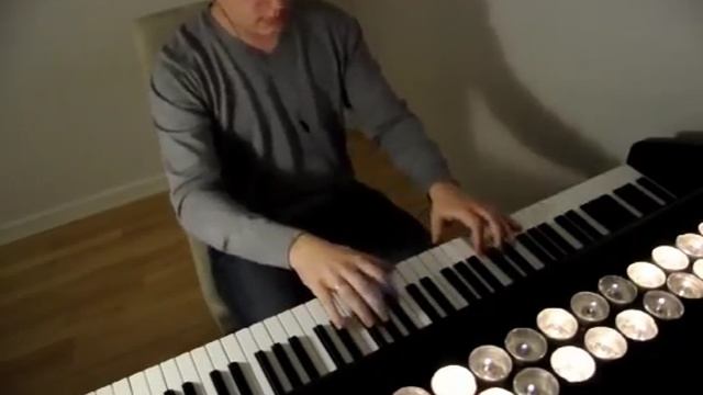 Evanescence - Hello (piano)