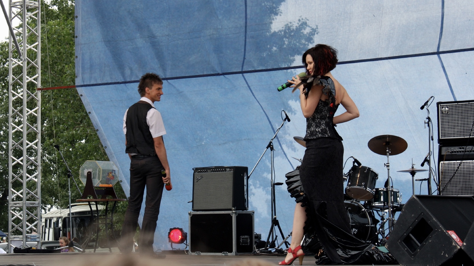 SOTNIKOFF & Ксения Зуева - Безответно (2010)