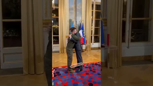 Что здесь вообще происходит!?