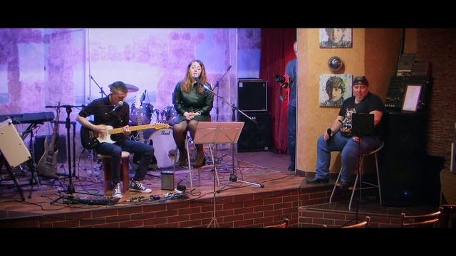 Ampleforth - Shoulders [LIVE]