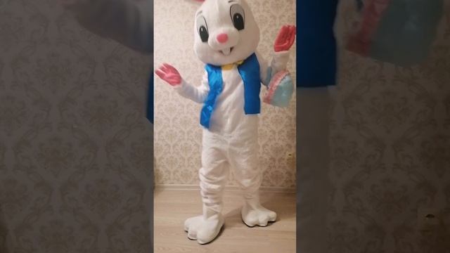 Праздничный Кролик