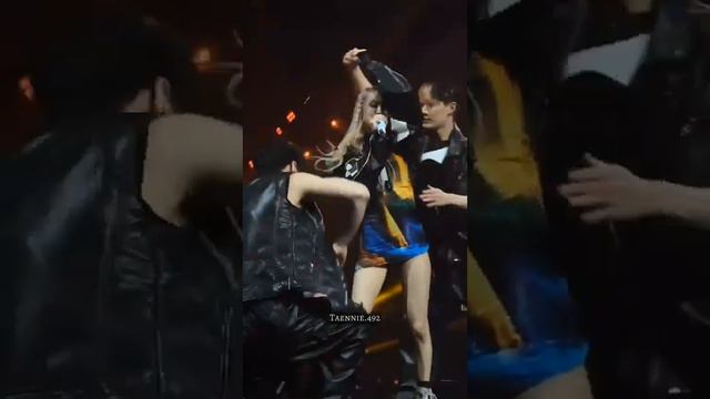 V Jungkook Jimin Jin reaction to Blackpink #taennie #vnnie #liskook #jirosé #jinsoo