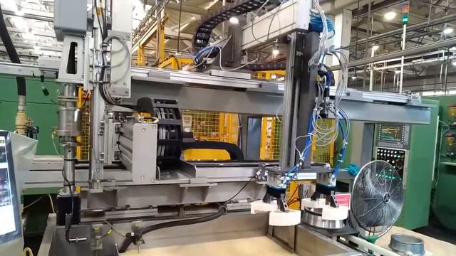 Установка контроля колец конических подшипников АУКП-250