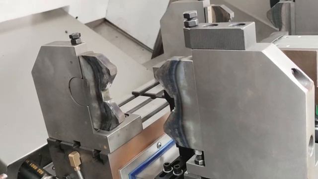облицовочный и центрирующий станок - центровально-подрезной станок