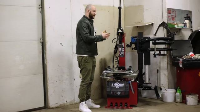 Обзор STORM A24. Автоматический шиномонтажный станок СТОРМ A24. Две скорости.