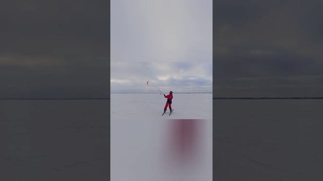 Сноукайтинг. Тренировка с горными лыжами и сноубордом