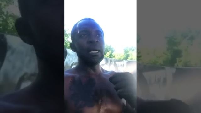 Негр просит помочь Украине на мове