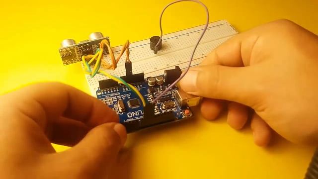 Using Ultrasonic Distance Sensor HC-SR04 with Buzzer, LED and Arduino ...