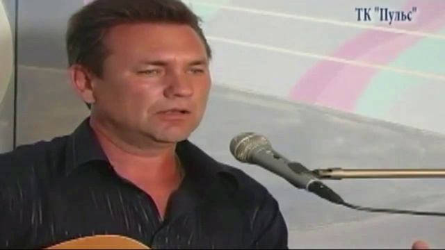 АНАТОЛИЙ БАЛДУЕВ с песней: Снова месяц взошёл на трон...