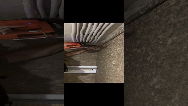 Тестирование газового монтажного пистолета по бетонным стенам