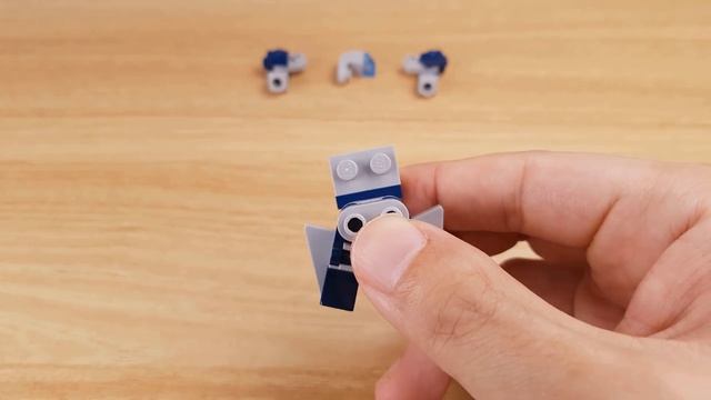 How to build mini LEGO robot MOC - armor-former robot / Micro Knight ...